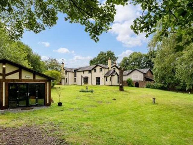 Cheese Hill Lane, Norley, 4 Bedroom Detached