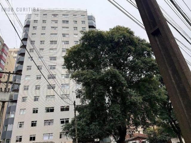 Chegou sua oportunidade, 99 de área útil com elevador, próximo ao Shopping Água Verde! Abaixo do va