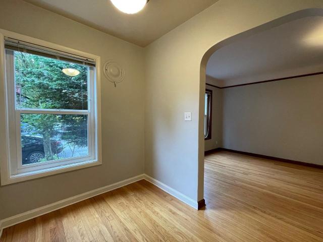 Chelan Apartments Studio Apartment for Rent at 616 4th Ave W, Seattle, WA 98119 Lower Queen Anne