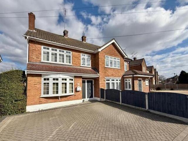 Chelmer Drive, Hutton, 3 Bedroom Semi detached