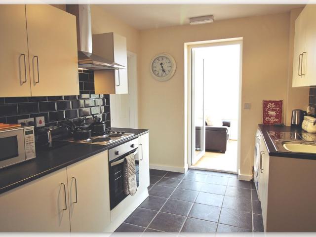 Chelmsford Drive, Wheatley, Doncaster DN2, Room to rent, £542 pcm | PrimeLocation