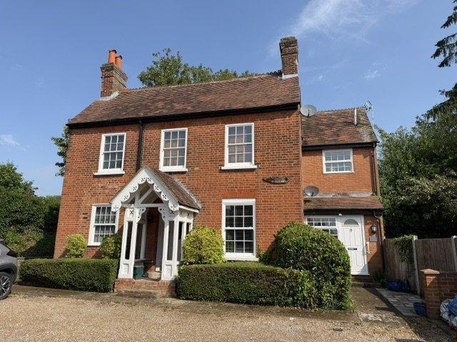 Chelmsford Road, Shenfield 2 bed flat to rent £1,645 pcm £380 pw