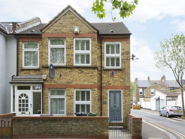 Chelmsford Road, Walthamstow, London E17, 2 bed end terrace house to rent, £2,200 pcm | PrimeLocation