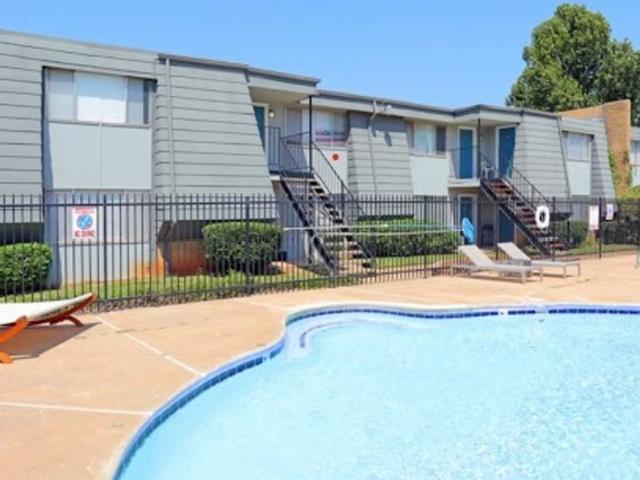 Chelsea Manor is the place for you! 2 Bedroom Apartment for Rent at 6300 N Meridian Ave, Oklahoma City, OK 73112