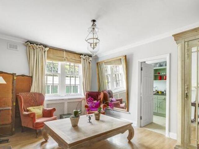Chelsea Manor Street, London, 2 Bedroom Apartment