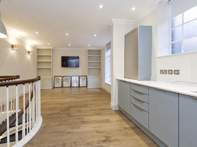 Chelsea Manor Street, SW3, London
