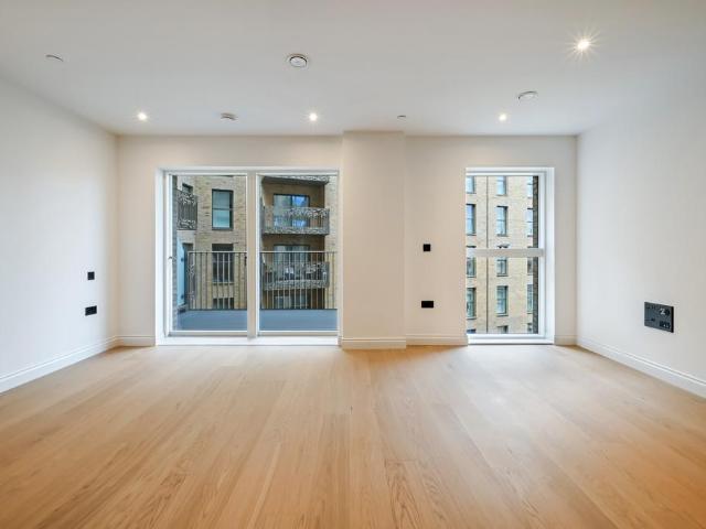 Chelsea Botanica, London, SW6 Studio to rent £2,297 pcm £530 pw