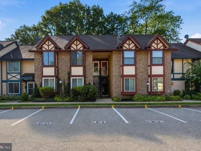 Chelsea Cir, Clementon, Condo For Sale