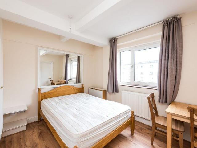 Chelsea Cloisters, Chelsea, London, SW3 Studio to rent £1,842 pcm £425 pw