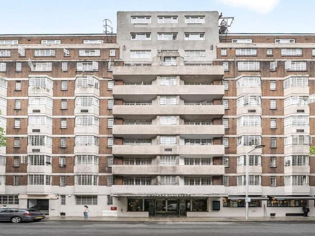 Chelsea Cloisters, Chelsea, London, SW3 Studio to rent £2,384 pcm £550 pw