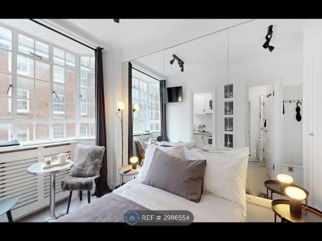 Chelsea Cloisters, London SW3, Studio to rent, £2,500 pcm | PrimeLocation