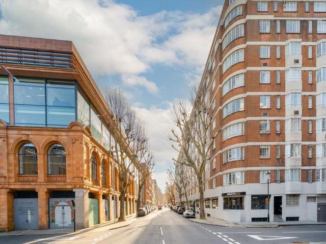 Chelsea Cloisters, London SW3 1 bed flat to rent £2,500 pcm £577 pw