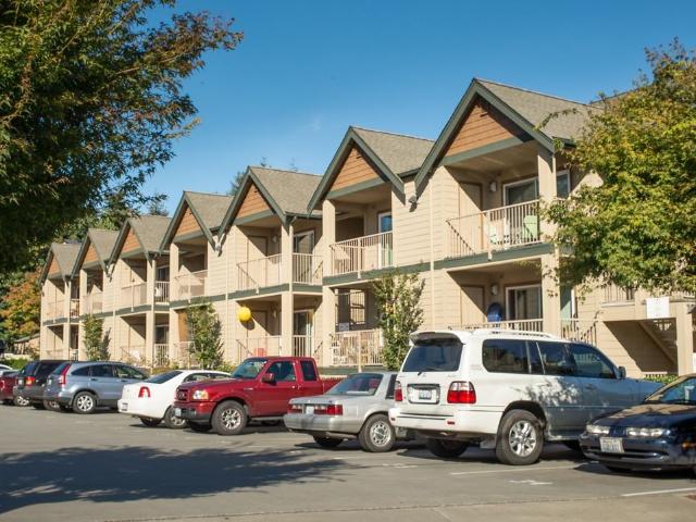 Chelsea Court Apartments 2 Bedroom Apartment for Rent at 7206 7208 NE 182nd St Kenmore, WA 98028 Central Kenmore