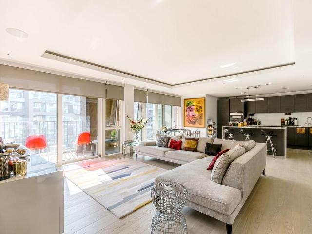 Chelsea Creek, London, SW6 4 bed flat to rent £8,498 pcm £1,961 pw