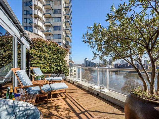 Chelsea Crescent, Chelsea Harbour, London SW10, 3 bedroom flat.
