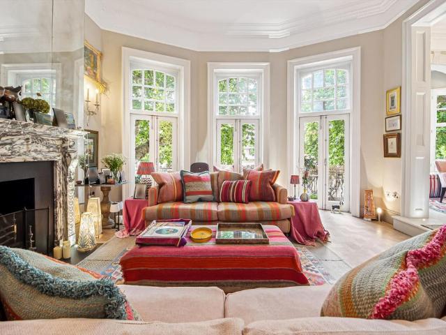 Chelsea Embankment, Chelsea, London SW3 2 bed flat to rent £8,450 pcm £1,950 pw