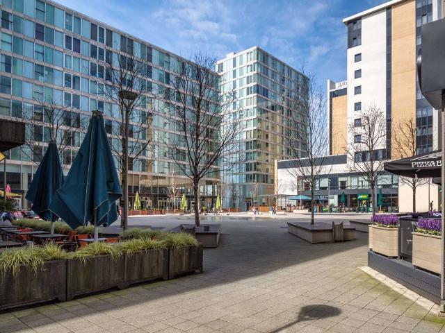 Chelsea House, Milton Keynes MK9, 2 bed flat to rent, £1,400 pcm | PrimeLocation