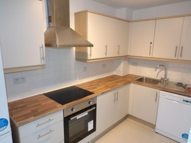 Chelsea House, Milton Keynes MK9, 2 bed flat to rent, £1,500 pcm | PrimeLocation