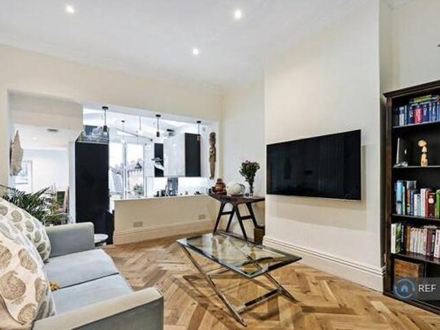Chelsea, London, 2 Bedroom Flat