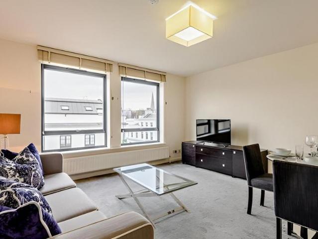 Chelsea, London SW3 2 bed apartment to rent £3,900 pcm £900 pw