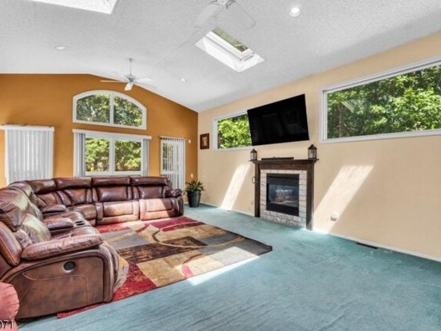 Chelsea Rd, Jackson Township, Home For Sale