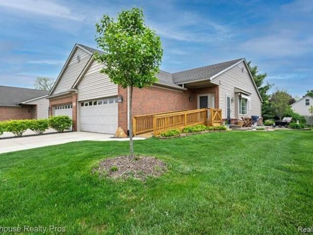 Chelsea Ridge Ct, Howell, Condo For Sale