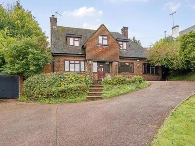 Chelsfield, The Hillside, Orpington, 3 Bedroom Detached