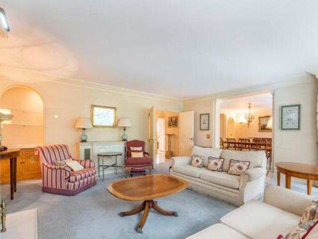 Chelwood House, Gloucester Square, 4 Bedroom Flat
