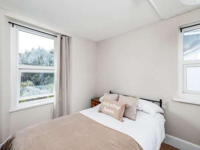 Cheltenham Place, Mutley, Plymouth, PL4