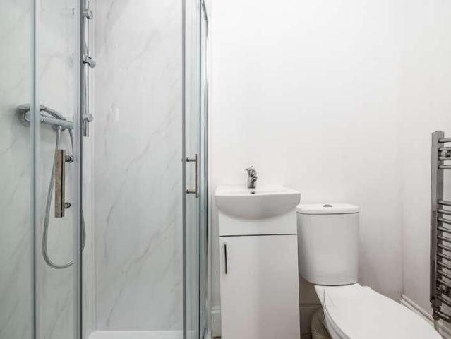 Cheltenham Place, Mutley, Plymouth, PL4