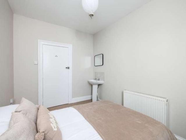Cheltenham Place, Mutley, Plymouth, PL4