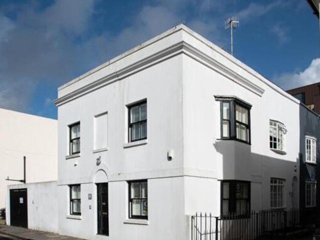 Cheltenham Place, North Laine, 4 Bedroom Semi detached