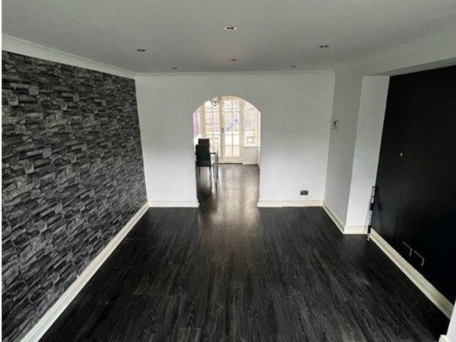 Cheltenham Road, Bradford BD2, 4 bed semi detached house to rent, £1,200 pcm | PrimeLocation
