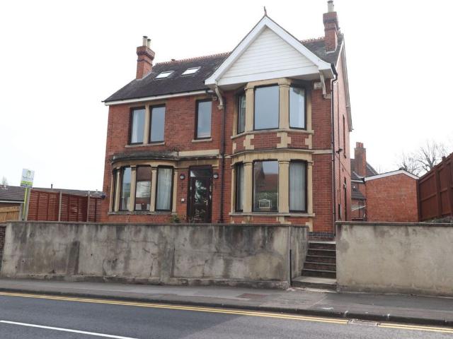 Cheltenham Road, Gloucester GL2, 1 bed property to rent, £800 pcm | PrimeLocation