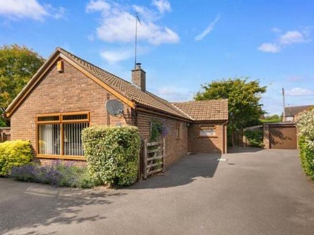 Cheltenham Road, Sedgeberrow, 2 Bedroom Detached