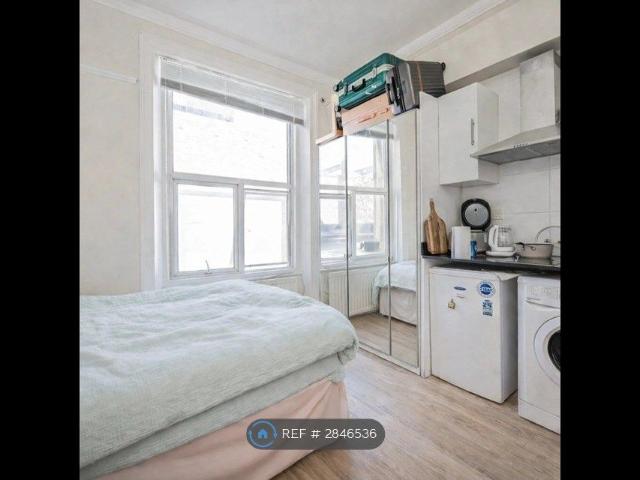 Cheniston Gardens, London W8, Studio to rent, £1,668 pcm | PrimeLocation
