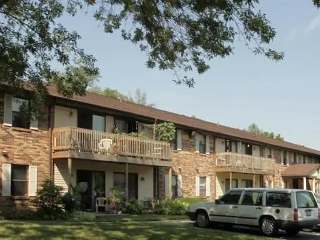 Chenoweth Woods 62+ 1 Bedroom Apartment for Rent at 14005 Old Station Road, Louisville, KY 40245