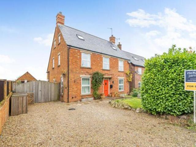 Chepan Ridge Idstone, 6 Bedroom Detached