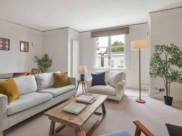 Chepstow Villas, London W11, 2 bed flat to rent, £5,000 pcm | PrimeLocation