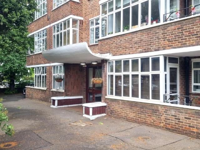 Chepstow Crescent, London W11, 2 bed flat to rent, £2,500 pcm | PrimeLocation