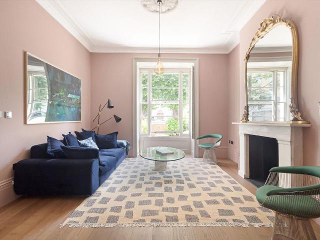Chepstow Place, London W2, 3 bed flat to rent, £10,833 pcm | PrimeLocation