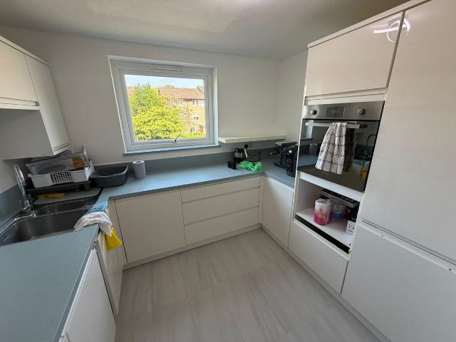 Chepstow Rise, Croydon CR0, 3 bed shared accommodation to rent, £2,400 pcm | PrimeLocation