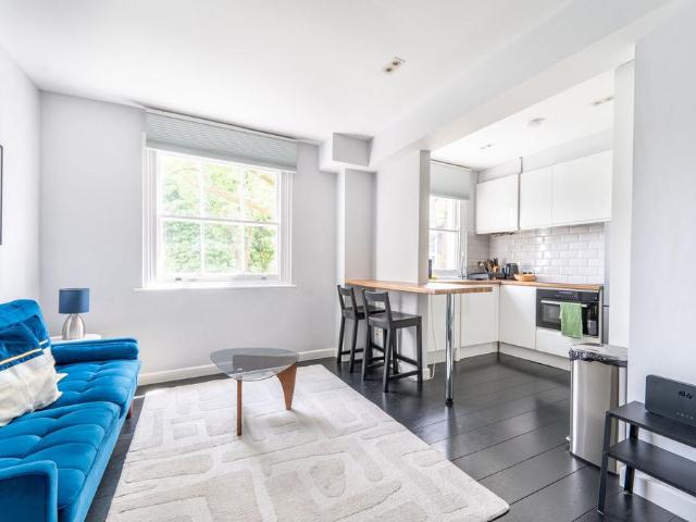 Chepstow Road, W2, Notting Hill. 2 bed flat to rent £4,312 pcm £995 pw