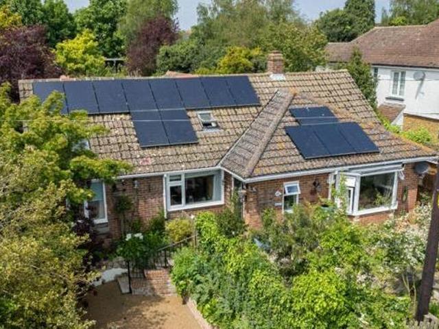 Chequer Lane, 4 Bedroom Chalet