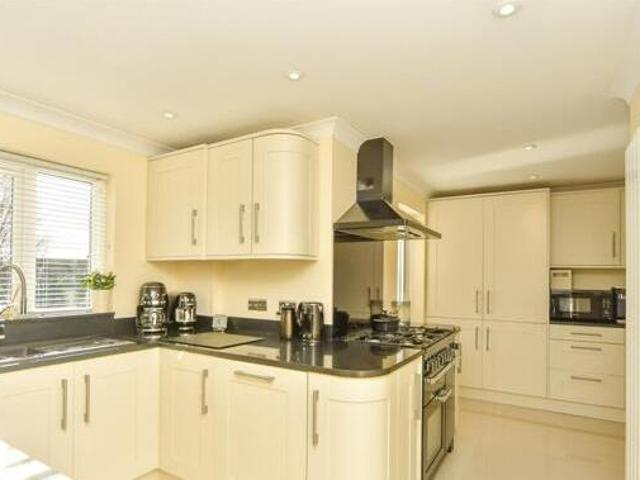 Chequers Court, Strood, 3 Bedroom Detached