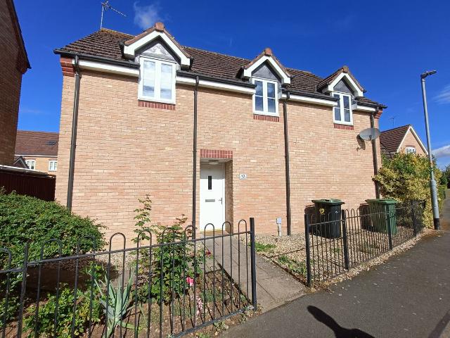 Chequers Close, Oakley Vale, Corby NN18, 2 bed flat to rent, £895 pcm | PrimeLocation