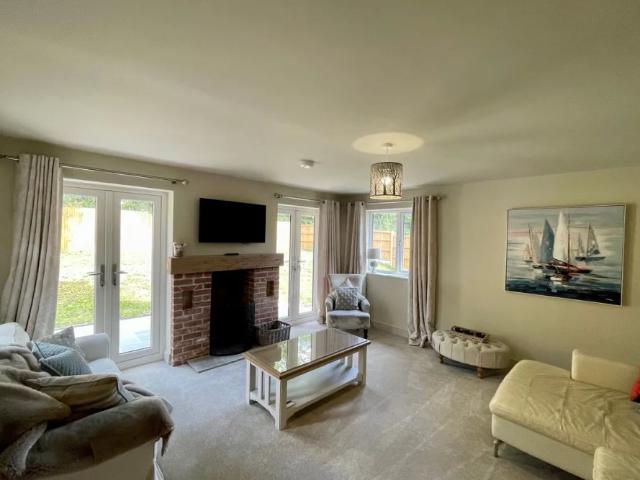 Chequers Lane, Thetford, Saham Toney