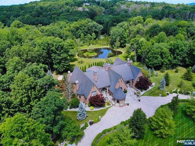 Cherokee Ct, Sparta, Home For Sale