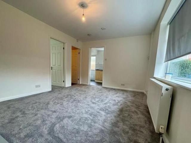 Cherrytree Road, Bristol, 1 Bedroom Flat
