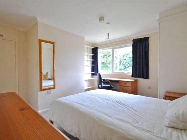 Cherrywood Avenue, Englefield Green, Egham, Surrey, TW20 0TE